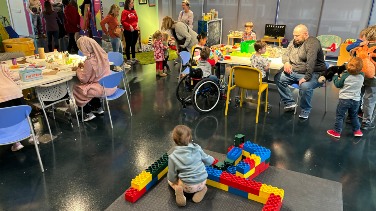 Try It! Studio Maker Moments | Kaleideum